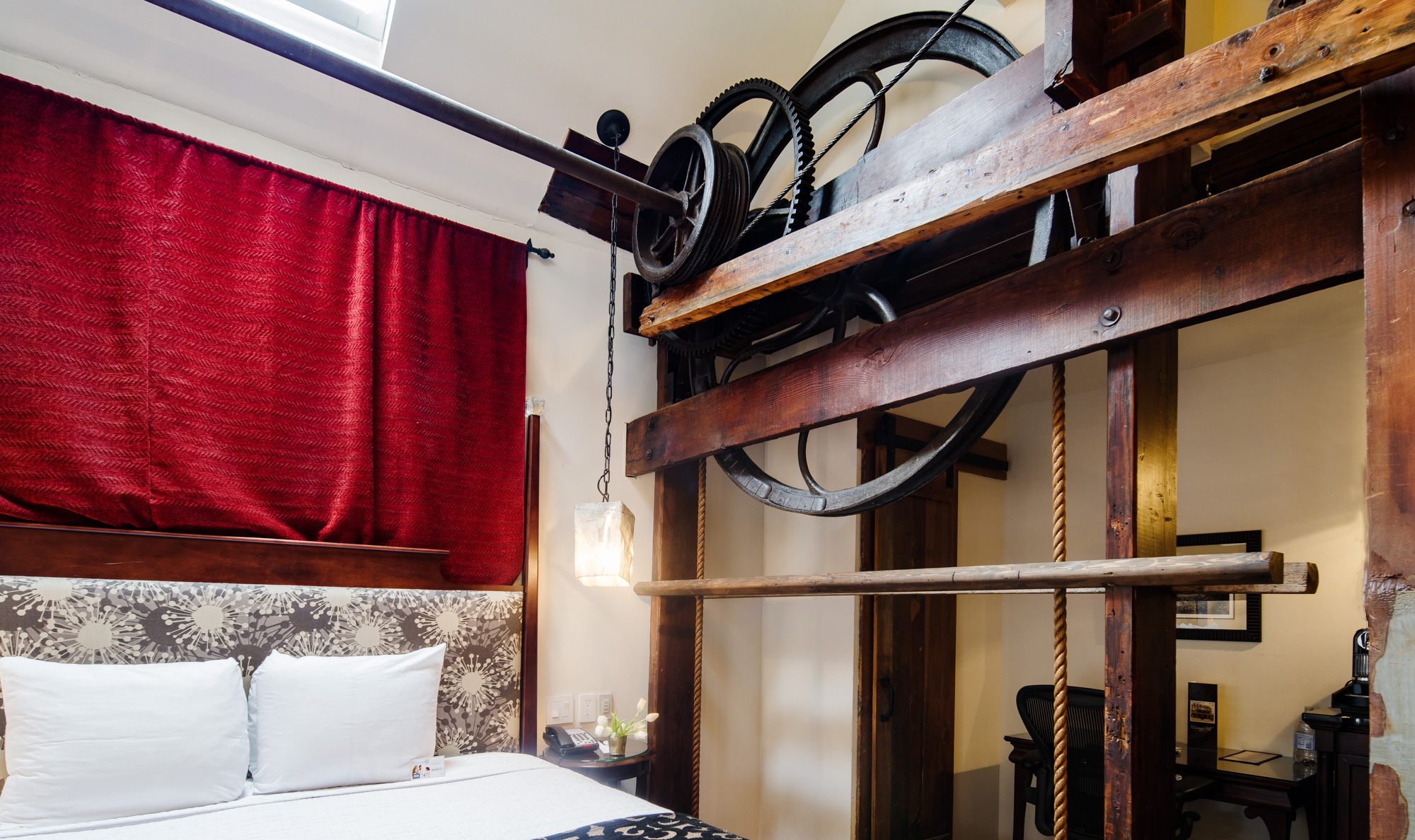 Guest Rooms | Chestnut Hill Hotel